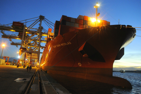 en el puerto – Uruguay Visión Marítima